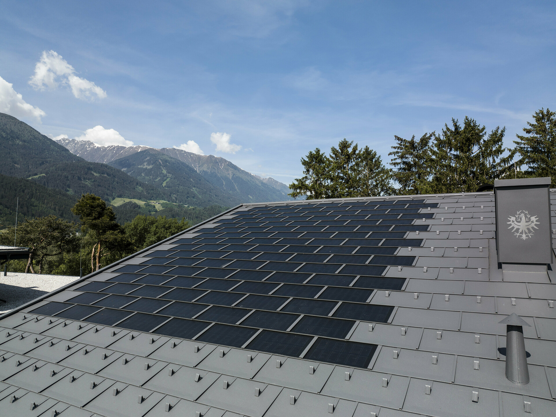 Jetzt ist die richtige Zeit für PREFA Solar – eine Weltneuheit aus Österreich. | PREFA